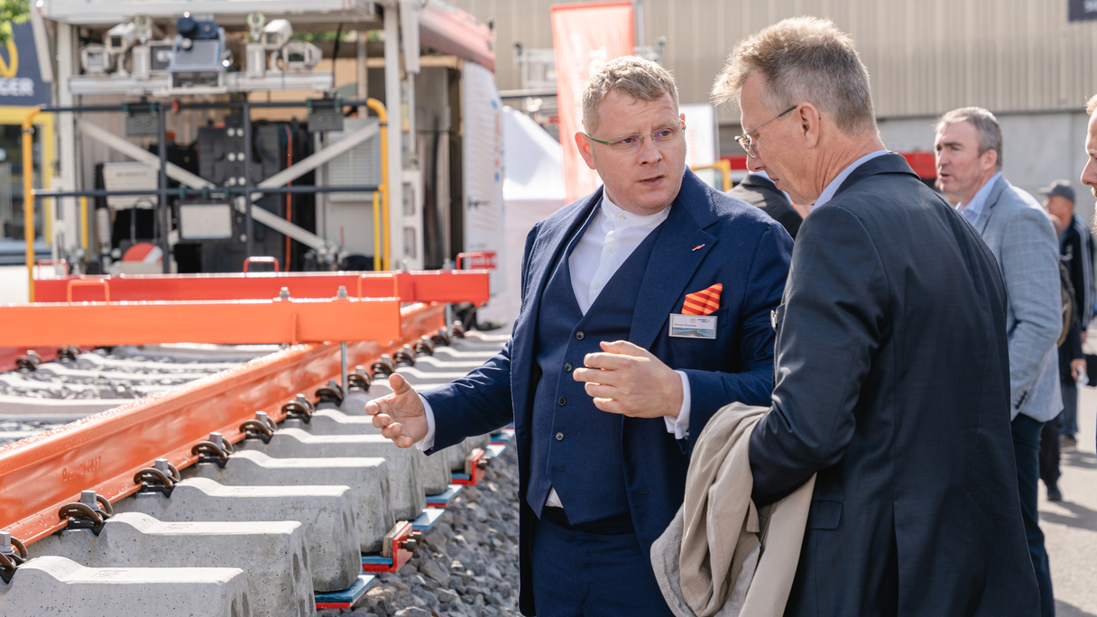 Customers at the front - Rhomberg Sersa Rail Group